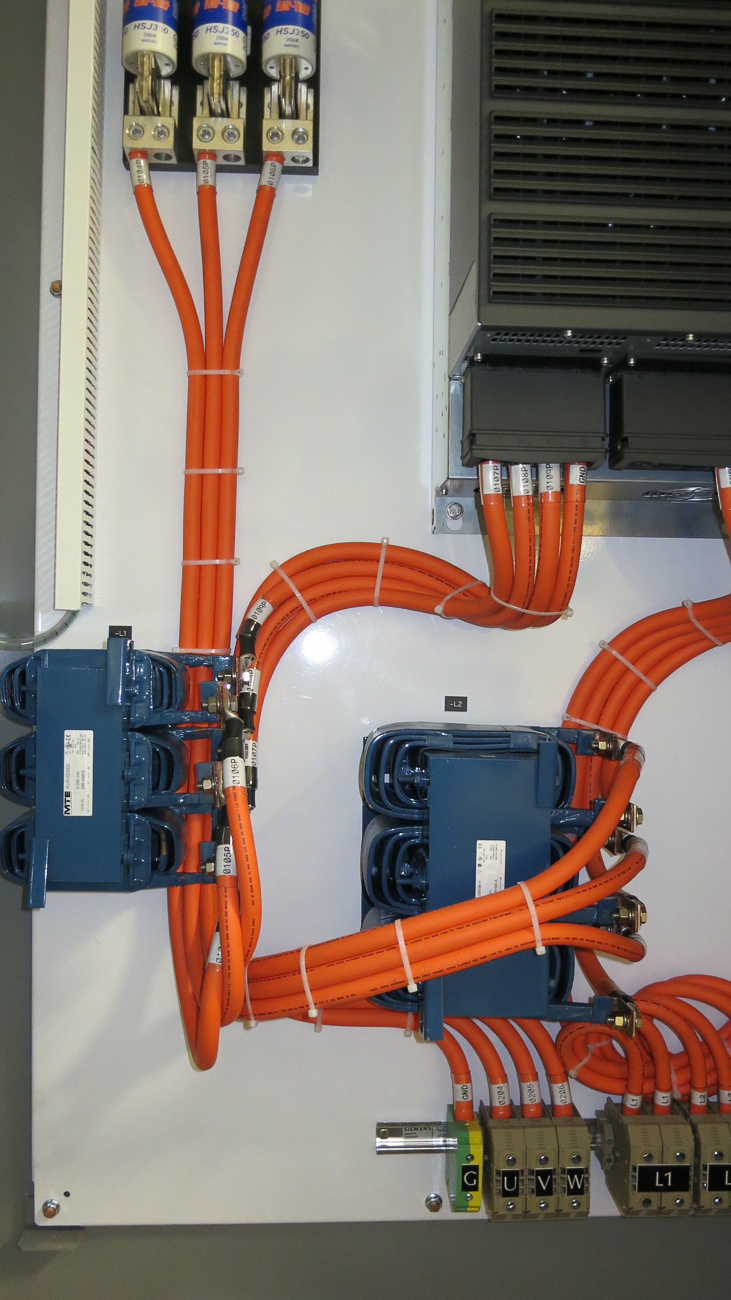 Engineered Drive Systems - Nema 12 150HP Siemens G120 Drive.